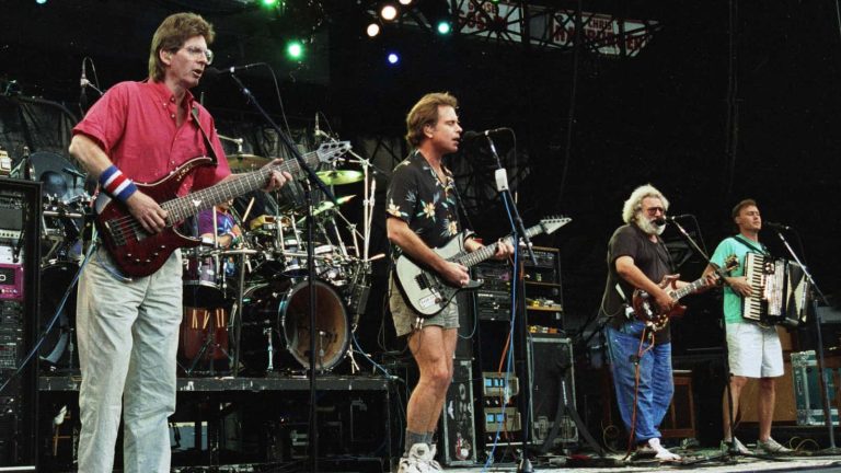 25 Greatest American Bands and Singers of All Time - movie nights and ...