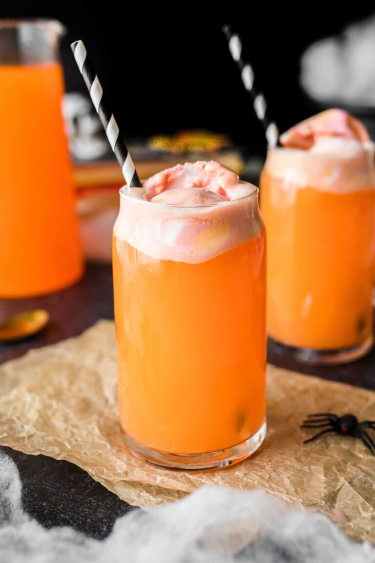 12 Hocus Pocus Recipes For A Spooky Movie Night